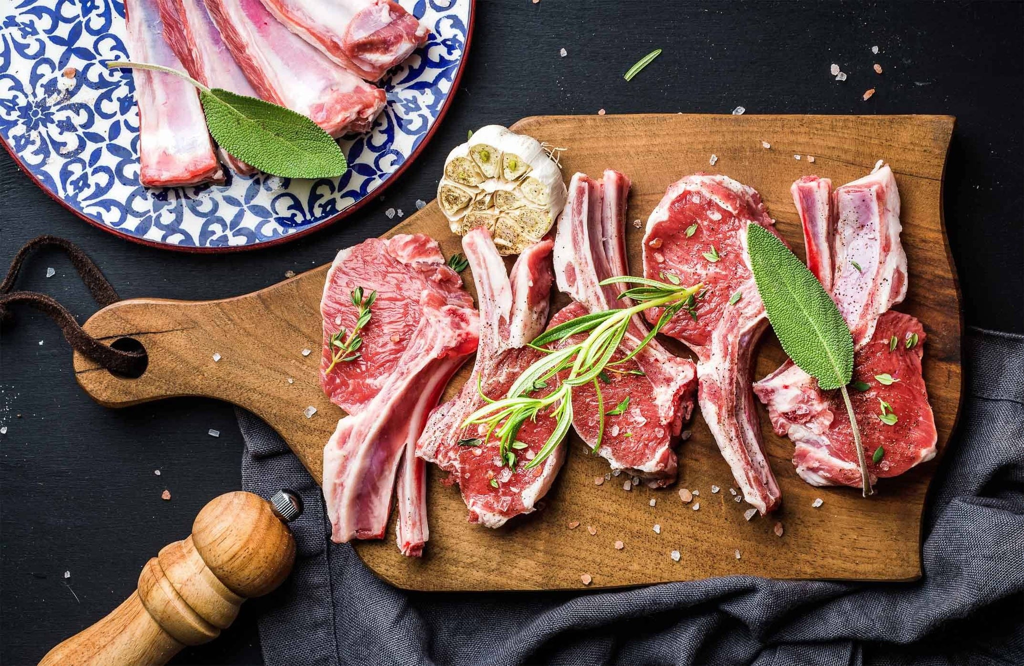 Online Zabiha Halal Meat Products, Baby Goat Leg | WeGotMeat